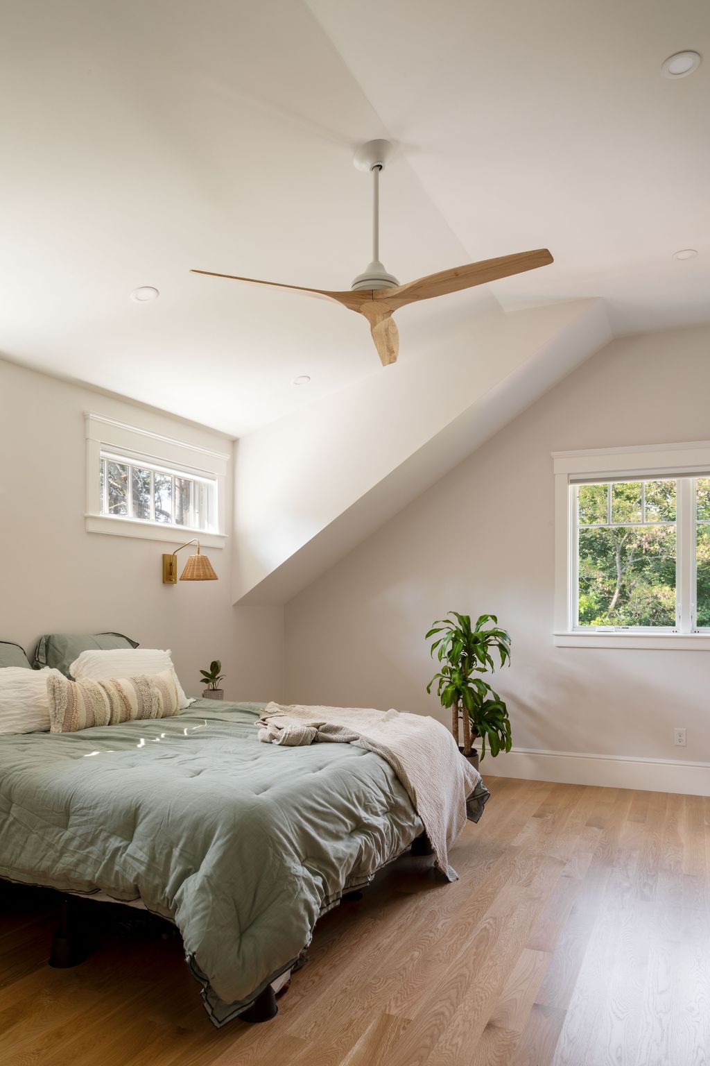 10 Tips for Creating a Bedroom Oasis | Amy Dutton Home