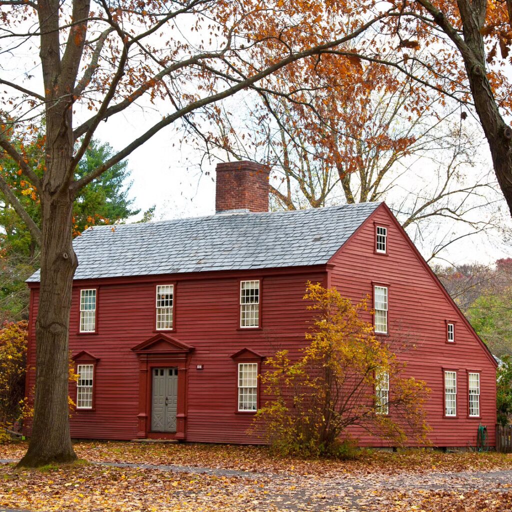 Exploring the Timeless Appeal of Saltbox Style Homes | Amy Dutton Home